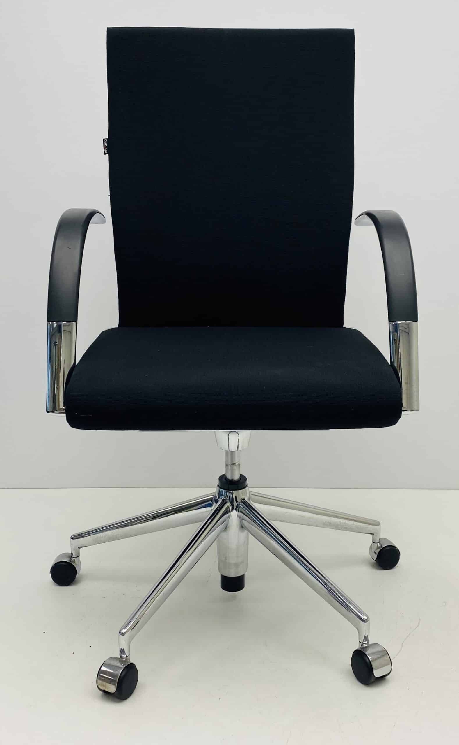 Vergaderstoel Ahrend 350 zwart | Gebruiktebureaustoel.nl