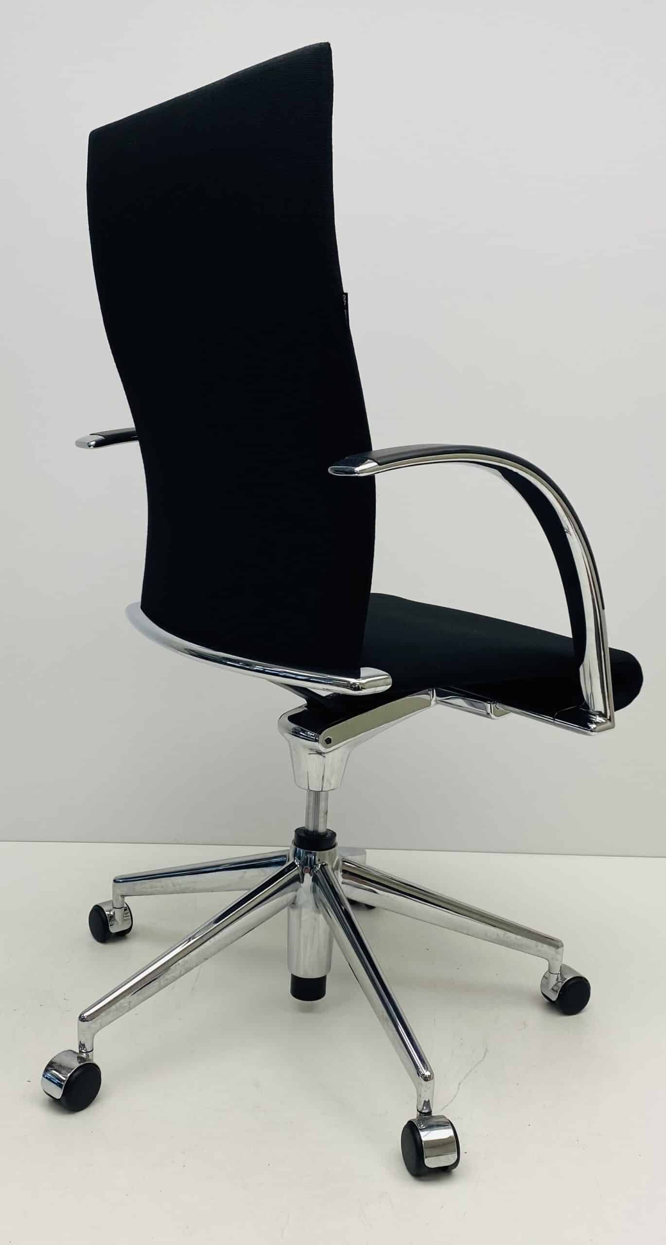 Vergaderstoel Ahrend 350 zwart | Gebruiktebureaustoel.nl