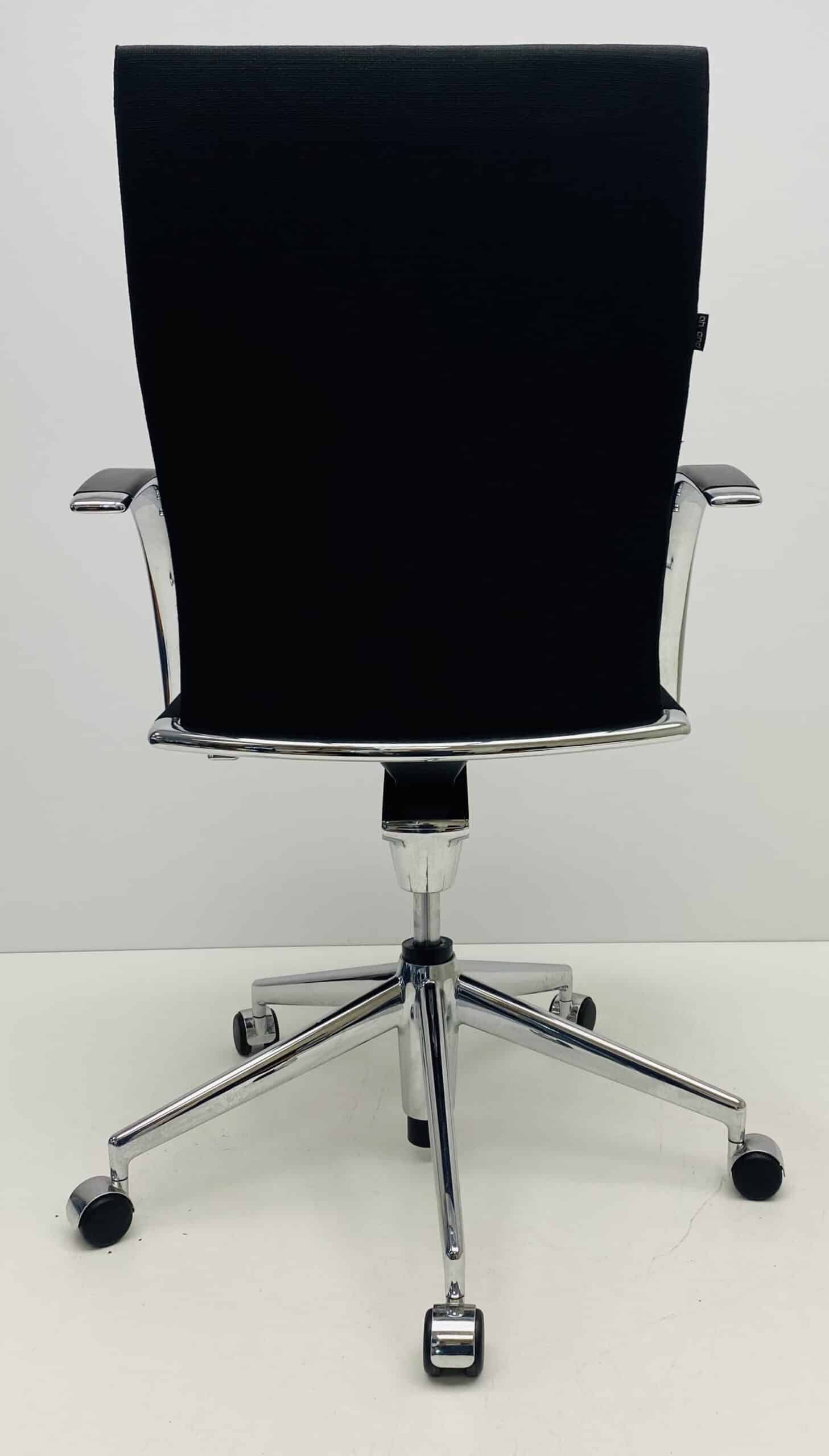 Vergaderstoel Ahrend 350 zwart | Gebruiktebureaustoel.nl