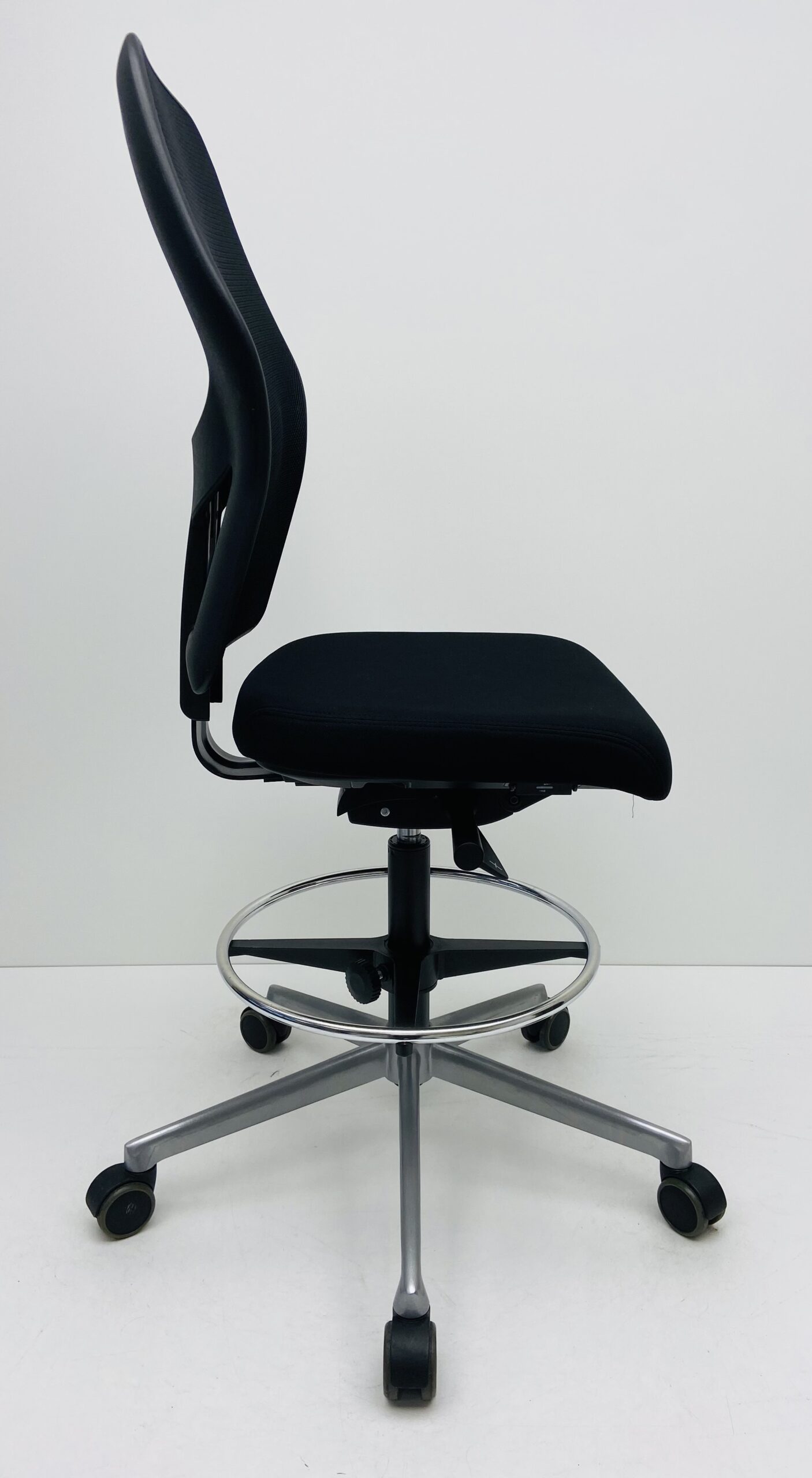 Kassastoel Ahrend 160 zwart | Gebruiktebureaustoel.nl